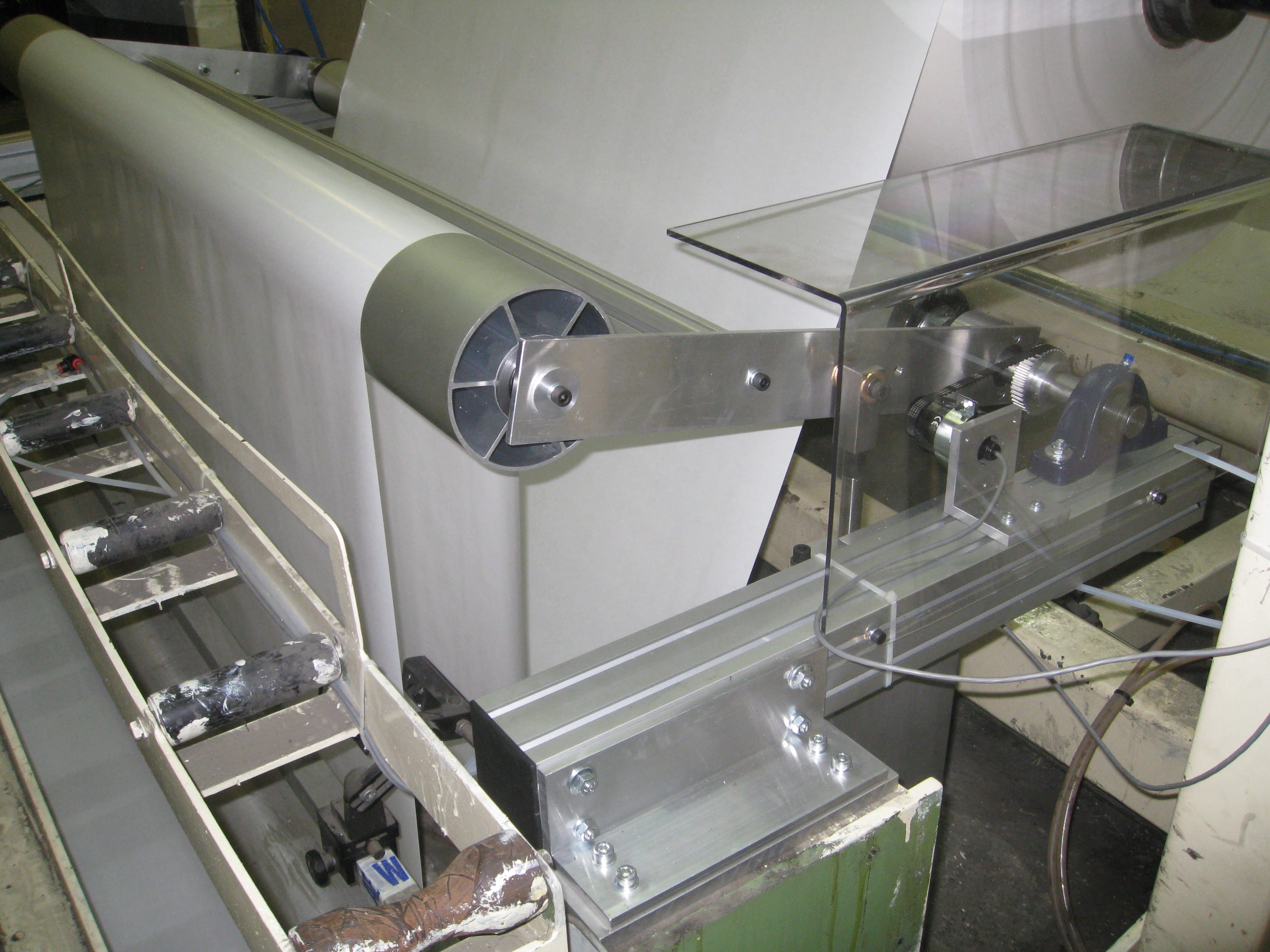 Enhancing Unwind Tension Control in Adhesive Tape Converting